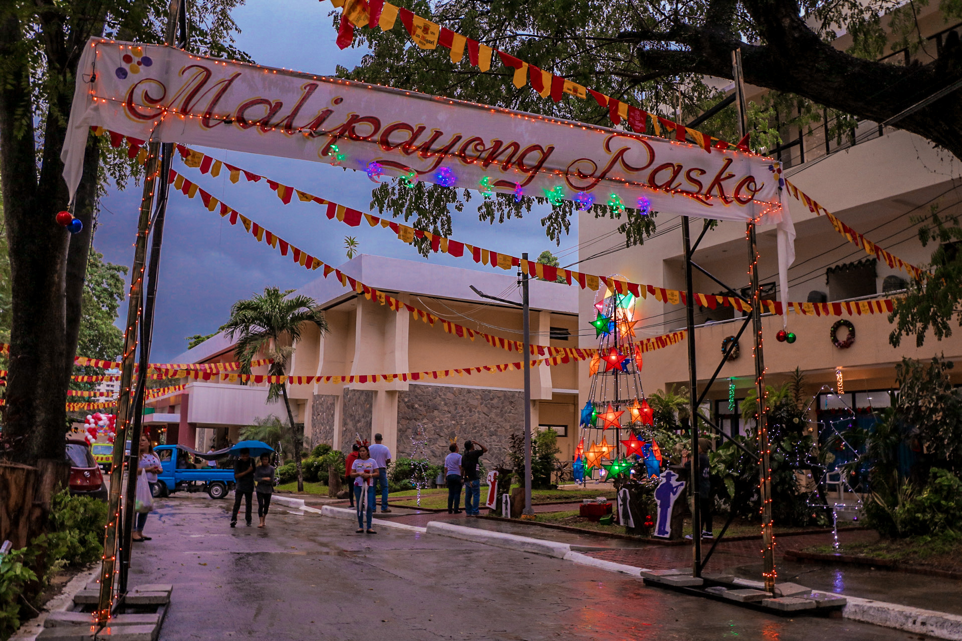 Pasko sa UP: Kalipay, Kahayag, ug Kalinaw | University of the ...